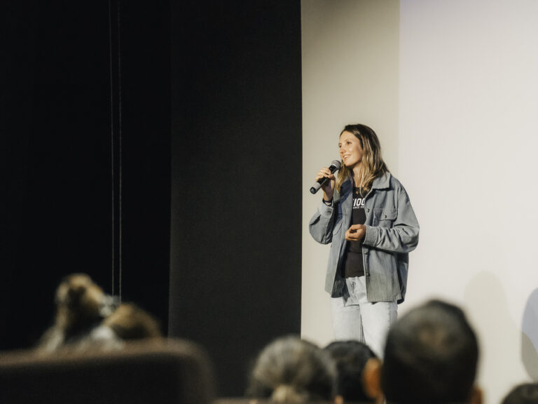 Emily Harrop, championne du monde ski alpinisme - « Allez-y foncez ...